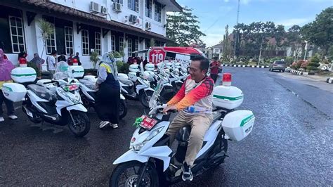 Plh Sekda Kabupaten Bangka Serahkan 9 Motor Puskesmas Keliling Dan 1