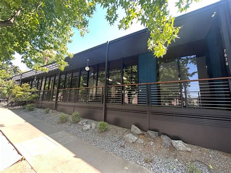 2020 V St Sacramento Ca 95818