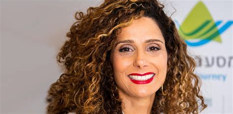 לירן אבישר בן חורין יוצאת לשטח הגיעה לביקור ראשון בסלקום גלובס