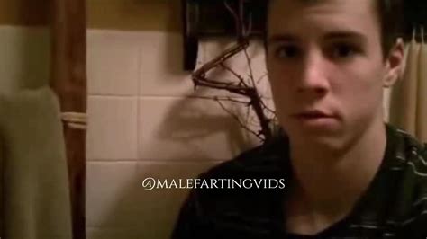 Farts On Toilet Video 3 En Anglais Farts On Toilet Video 3 En Anglais