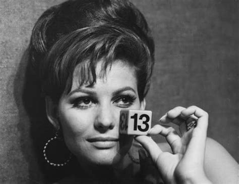 18 Unspoken Rules Happily Married Couples Live By