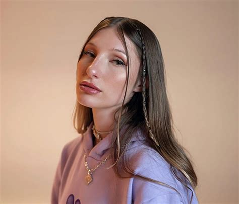 Yami Safdie Lanza Su Nuevo Single Junto A Flor Álvarez