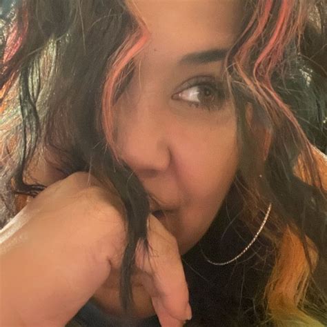 B Laura Brittany On Threads