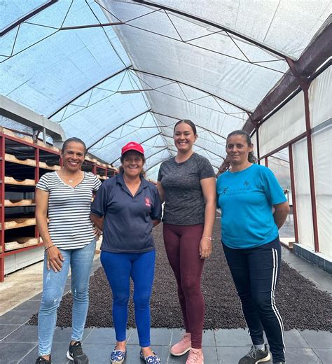 Aquiares Coffee And Community Aquiares