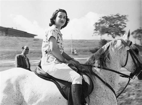 همه شوهران اشرف پهلوی و ازدواج‌ های پرحاشیه‌ اوعکس