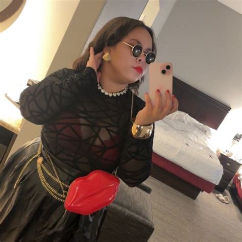 Kween J Lovepink0215 Snapchat Stories Spotlight And Lenses