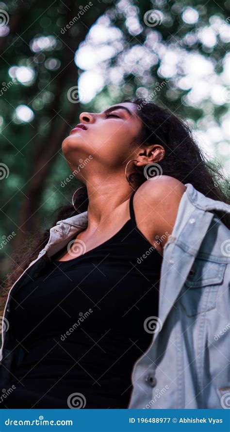 Bold Model Stock Image Image Of Adult Lady Indian 196488977