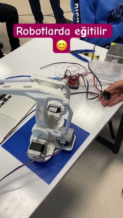 Robotlarda Eğitilir Arduino Tv Robot Diy Arduinoproject