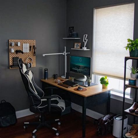 Frank Tkachenko στο Instagram As Requested My Work From Home Setup 👨🏻‍💻 I Wanted To Go For