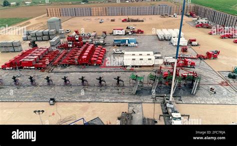 Fracking Rig Weld Stock Videos And Footage Hd And 4k Video Clips Alamy