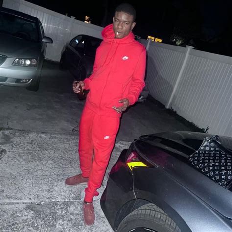 Ja Vauni Walkerdon • Threads Say More