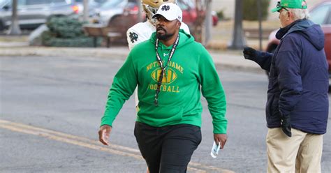 Notre Dame Offers Elite Mississippi 2027 Edge Derwin Fields