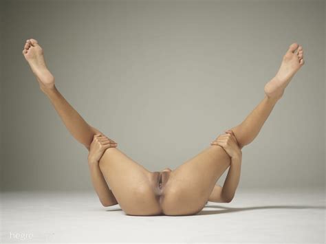 Yolanda Pink Exposition 4iwgpg2 Porn Pic Eporner