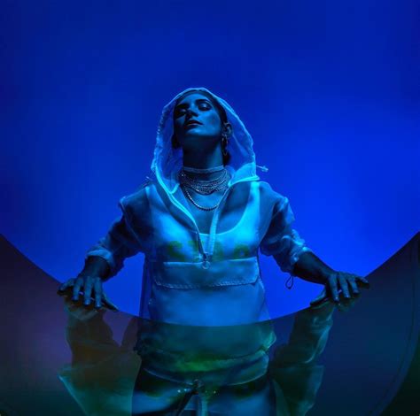 Kickboxer Tiffany Van Soest Scrolller