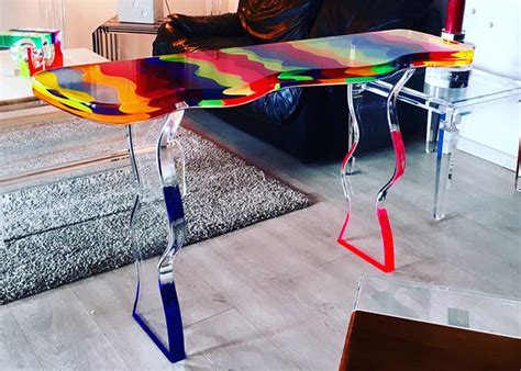 9f Console In Plexiglass ‘fluid Cast Acrylic Furnishings