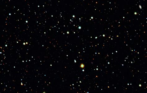 Astronomers Detect Extended Dark Matter Halo Around Ancient Dwarf