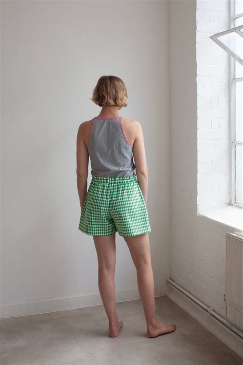 Sewing The Perfect Spring Summer Short Top Sewing Hack The Modern