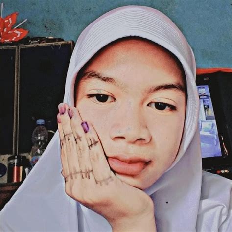 Putri Cantik Youtube