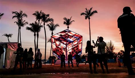 Ye Xiu Joins Global Fans In Singapore To Ring In New Years Eve Yuewen