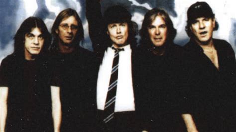 Acdc Un Glorioso Regreso A Lo Básico Con Stiff Upper Lip — Futuro Chile