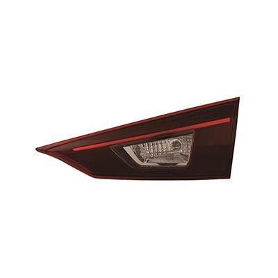Mazda 3 Trunk Lamp Passenger Side Bulb Type Mexico Built High Quality