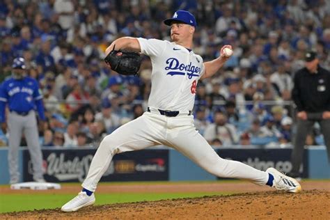 See Iowan Jack Dreyer Pitch For The La Dodgers In The World Series