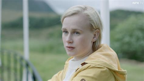 Emma Bones Pullman Management — English