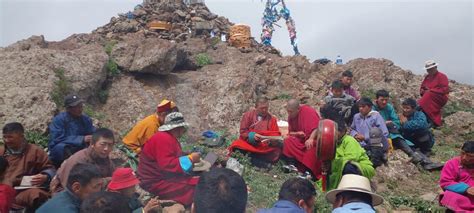 Овоо тахилга зохион байгууллаа