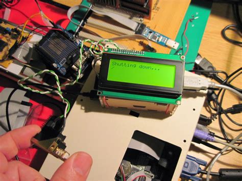 homebrew computers raspberry pi i2c lcd screen and safe power down
