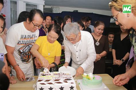 မွေးနေ့ နဲ့ မင်္ဂလာ ရွှေရတုပွဲ လုပ်ခဲ့တဲ့ ဒါရိုက်တာ ဒီအေးလွင်