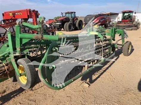 Especificações Do Rake De Feno John Deere 705