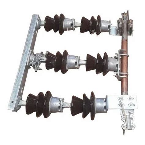 3 Poles 11 Kv Isolator For High Voltage Transmission Line At ₹ 18000