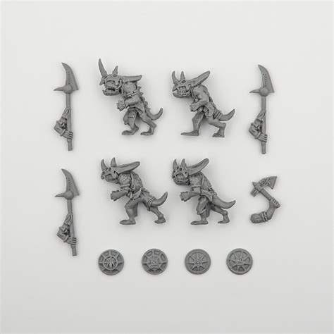 Lizardmen Saurus Temple Guards X4 1997