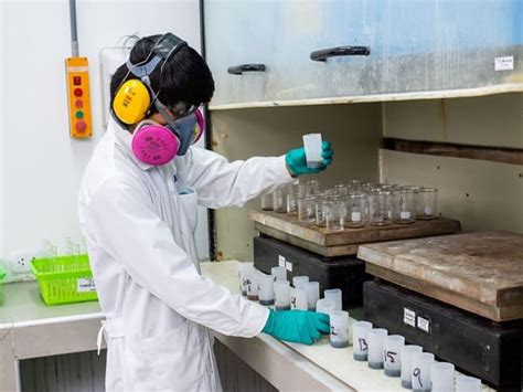 Muestreo Y Análisis Químico Para La Industria Minera