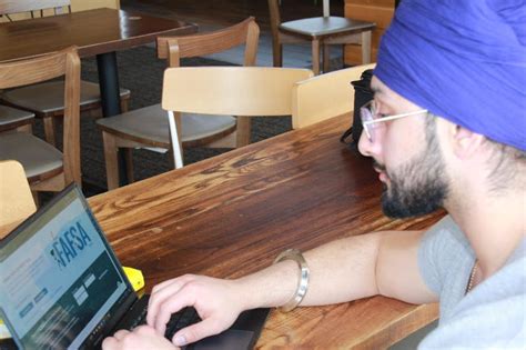 Fafsa Priority Deadline Closes April 15 For Indiana Residents Indiana