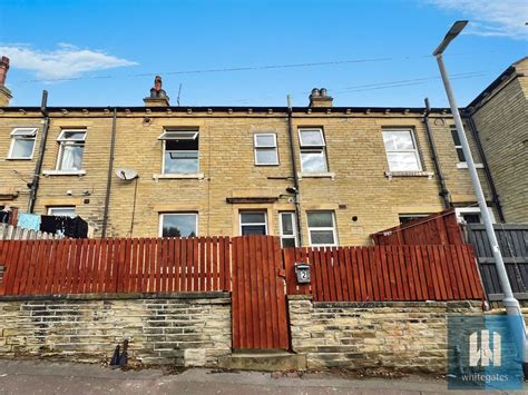 Rookery Place Brighouse Hd6 2 Bed Terraced House For Sale £60000