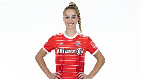 Angebot Dfb Star Giulia Gwinn Bekam Eine Playboy Anfrage