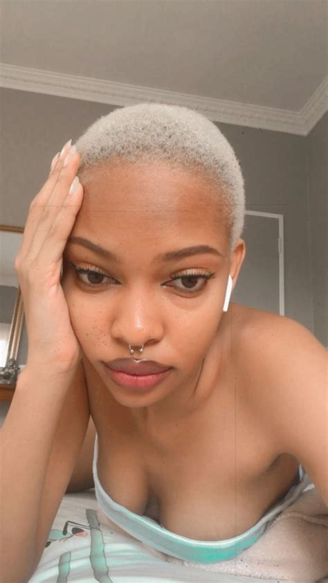 Pin By Nicole On Braids With Beads Short Dyed Hair Short Platinum