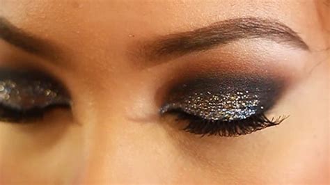 Glitter Smokey Eye Glitter Smokey Eye Sexy Eye Makeup Smokey Eye