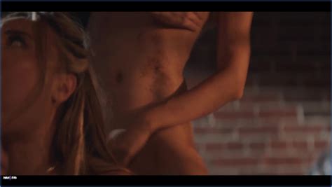 Girls Get Infected And Mutate Into Zombies Wild Lesbian Sex Intporn