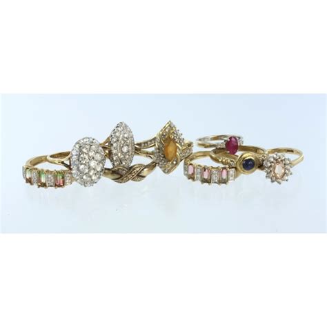 Assortment Of Nine 9cttests 9ct Gold Dress Rings Assorted Designs