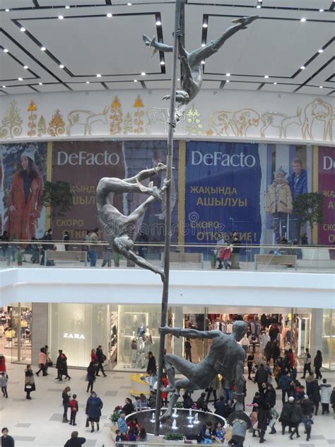 Edificios Modernos Manera De Seda Mega Del Nuevo Centro Comercial