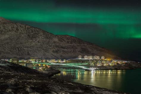 Experience The Northern Lights In Greenland Guide To Greenland