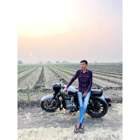 𝐑𝐊🤍 Romilpatel01 • Instagram Photos And Videos