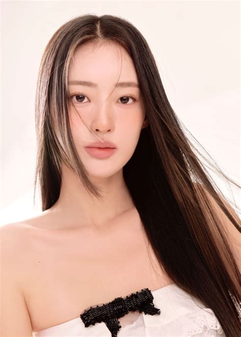 Shin Ji Hyeon 株式会社ソフィープロモーション