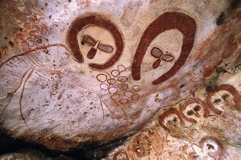 Ayers Rock Aboriginal Carvings Australias Top End Aboriginal Rock