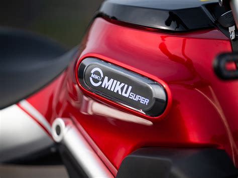 Miku Super Sunra USA