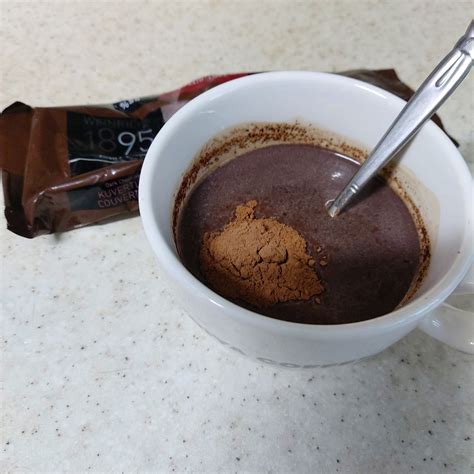 추운 겨울 몸 녹여주는 초간단 초코라떼