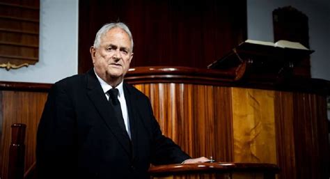 Waarom Was Ds Moerkerken Zo Invloedrijk In De Gergem Wim Dekker Antwoordt Cvandaag Nl