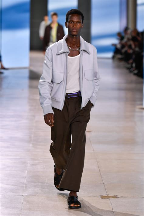 Hermès Spring 2025 Mens Runway Fashion Show And Collection Review Photos